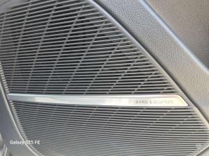 Audi Q8 2019 in Taurage, with an engine capacity of 2.97 L and mileage of 220 thousand km for 39000 €, photo 32 on AUTOMOTO.COM.LV