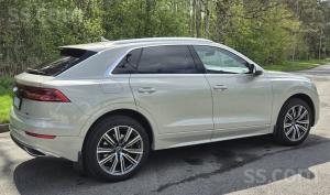 Audi Q8 2021 in Riga, with an engine capacity of 3.00 L and mileage of 185 thousand km for 49500 €, photo 3 on AUTOMOTO.COM.LV