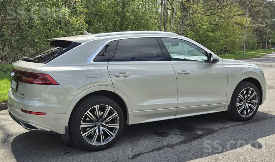 Audi Q8 2021 in Riga, with an engine capacity of 3.00 L and mileage of 185 thousand km for 49500 €, photo 3 on AUTOMOTO.COM.LV