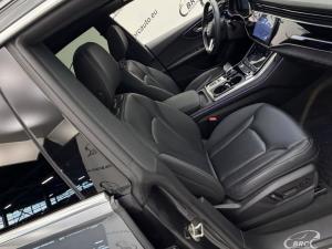 Audi Q8 2021 in Vilnius, with an engine capacity of 3.00 L and mileage of 63 thousand km for 49988 €, photo 6 on AUTOMOTO.COM.LV