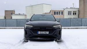 Черный Ауди Q8 e-tron 2023 в Вильнюс, объемом двигателя 0.00 л и пробегом 67 тыс. км за 53700 €, фото 2 на AUTOMOTO.COM.LV