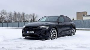 Черный Ауди Q8 e-tron 2023 в Вильнюс, объемом двигателя 0.00 л и пробегом 67 тыс. км за 53700 €, фото 3 на AUTOMOTO.COM.LV