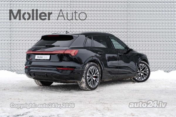 Black Audi Q8 e-tron 2023 in Riga, with an engine capacity of 0.00 L and mileage of 43 thousand km for 59335 €, photo 4 on AUTOMOTO.COM.LV