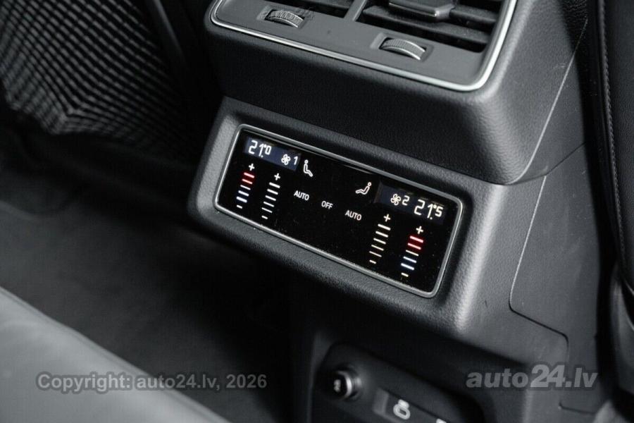 Melns Audi Q8 e-tron 2023 Rīga, ar dzinēja tilpumu 0.00 L un nobraukumu 43 tūkst. km par 59335 €, foto 31 vietnē AUTOMOTO.COM.LV