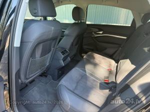 Melns Audi Q8 e-tron 2024 Tallina, ar dzinēja tilpumu 0.00 L un nobraukumu 57 tūkst. km par 54990 €, foto 7 vietnē AUTOMOTO.COM.LV