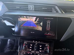 Melns Audi Q8 e-tron 2024 Tallina, ar dzinēja tilpumu 0.00 L un nobraukumu 57 tūkst. km par 54990 €, foto 12 vietnē AUTOMOTO.COM.LV