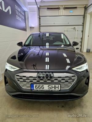 Melns Audi Q8 e-tron 2023 Hāpsalu, ar dzinēja tilpumu 0.00 L un nobraukumu 104 tūkst. km par 43900 €, foto 4 vietnē AUTOMOTO.COM.LV