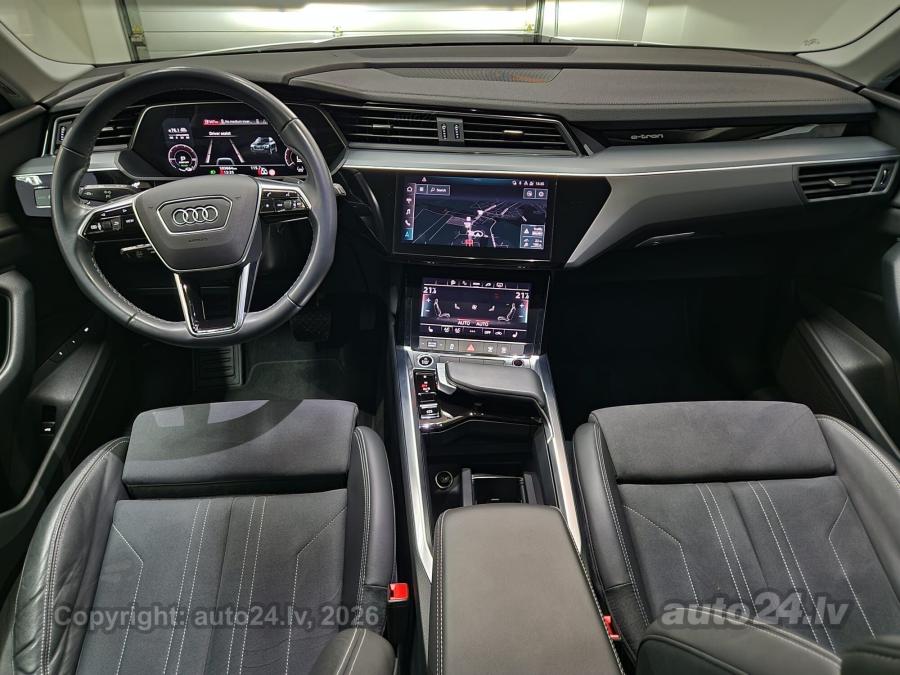 Melns Audi Q8 e-tron 2023 Hāpsalu, ar dzinēja tilpumu 0.00 L un nobraukumu 104 tūkst. km par 43900 €, foto 11 vietnē AUTOMOTO.COM.LV