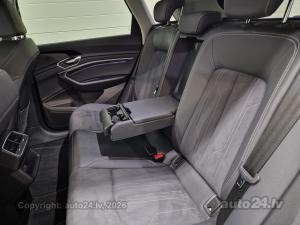Melns Audi Q8 e-tron 2023 Hāpsalu, ar dzinēja tilpumu 0.00 L un nobraukumu 104 tūkst. km par 43900 €, foto 14 vietnē AUTOMOTO.COM.LV