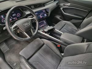 Melns Audi Q8 e-tron 2023 Hāpsalu, ar dzinēja tilpumu 0.00 L un nobraukumu 104 tūkst. km par 43900 €, foto 16 vietnē AUTOMOTO.COM.LV