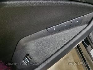 Melns Audi Q8 e-tron 2023 Hāpsalu, ar dzinēja tilpumu 0.00 L un nobraukumu 104 tūkst. km par 43900 €, foto 24 vietnē AUTOMOTO.COM.LV