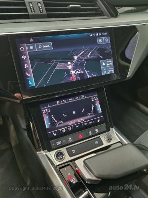 Melns Audi Q8 e-tron 2023 Hāpsalu, ar dzinēja tilpumu 0.00 L un nobraukumu 104 tūkst. km par 43900 €, foto 28 vietnē AUTOMOTO.COM.LV