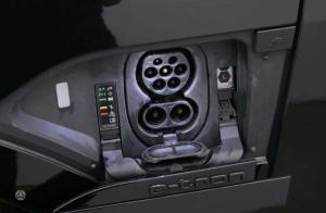 Black Audi Q8 e-tron 2023 in Vilnius, with an engine capacity of 0.00 L and mileage of 81 thousand km for 42700 €, photo 24 on AUTOMOTO.COM.LV