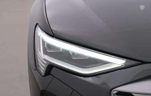 Black Audi Q8 e-tron 2023 in Vilnius, with an engine capacity of 0.00 L and mileage of 81 thousand km for 42700 €, photo 26 on AUTOMOTO.COM.LV