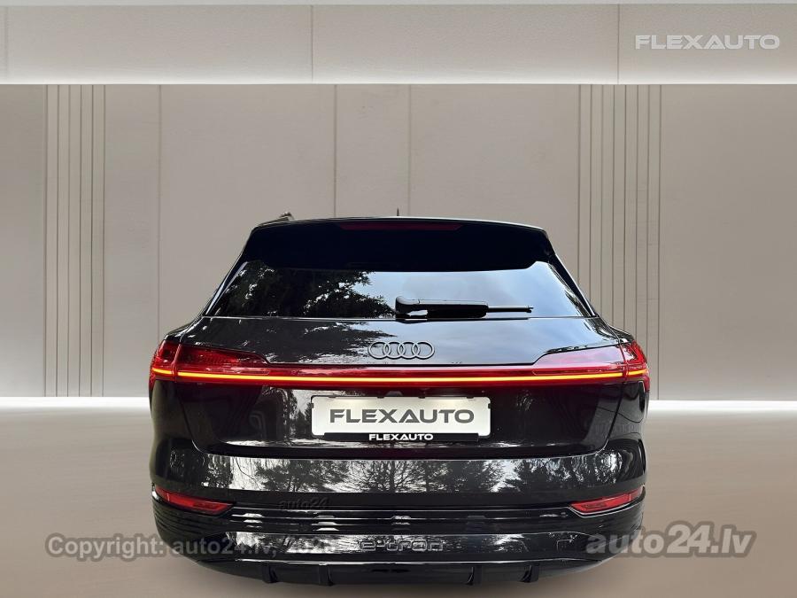 Melns Audi Q8 e-tron 2023 Tallina, ar dzinēja tilpumu 0.00 L un nobraukumu 42 tūkst. km par 54990 €, foto 6 vietnē AUTOMOTO.COM.LV