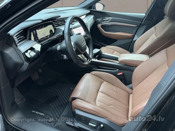 Black Audi Q8 e-tron 2023 in Tallinn, with an engine capacity of 0.00 L and mileage of 42 thousand km for 54990 €, photo 11 on AUTOMOTO.COM.LV