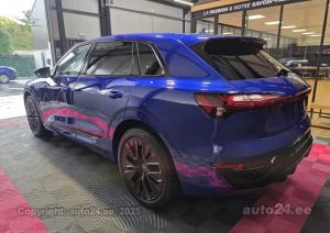 Blue Audi Q8 e-tron 2023 in Tallinn, with an engine capacity of 0.00 L and mileage of 43 thousand km for 57900 €, photo 2 on AUTOMOTO.COM.LV