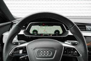 Grey Audi Q8 e-tron 2023 in Marupe, with an engine capacity of 0.00 L and mileage of 65 thousand km for 46600 €, photo 17 on AUTOMOTO.COM.LV