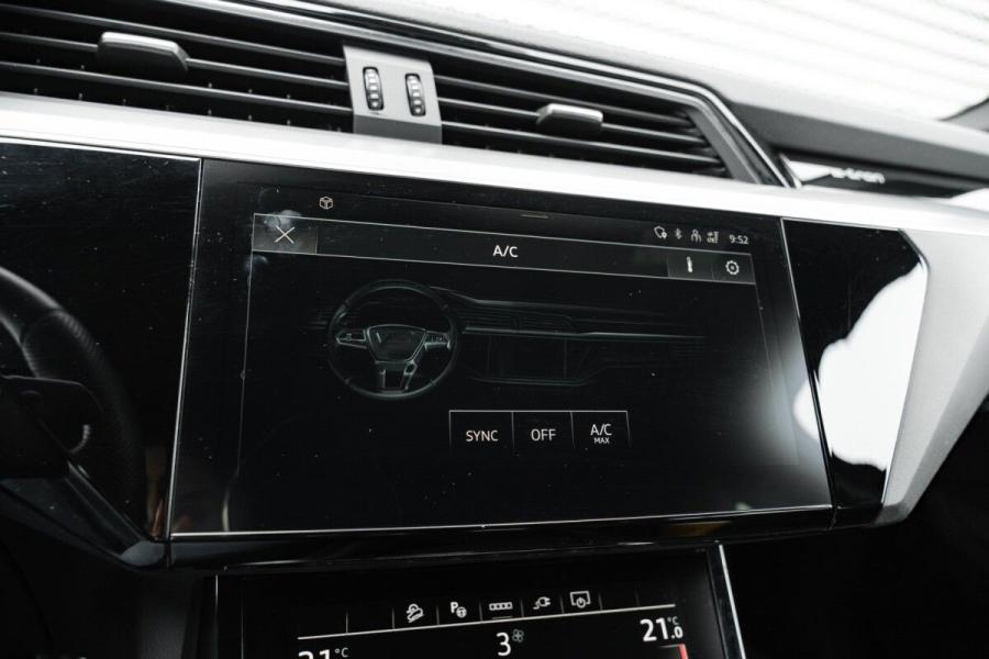 Grey Audi Q8 e-tron 2023 in Marupe, with an engine capacity of 0.00 L and mileage of 65 thousand km for 46600 €, photo 19 on AUTOMOTO.COM.LV