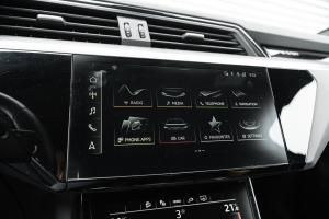 Grey Audi Q8 e-tron 2023 in Marupe, with an engine capacity of 0.00 L and mileage of 65 thousand km for 46600 €, photo 20 on AUTOMOTO.COM.LV