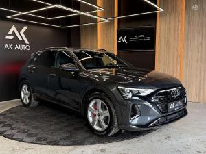 Grey Audi Q8 e-tron 2023 in Kaunas, with an engine capacity of 0.00 L and mileage of 17 thousand km for 37990 €, photo 3 on AUTOMOTO.COM.LV