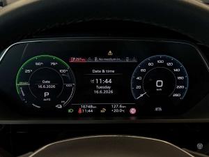 Grey Audi Q8 e-tron 2023 in Kaunas, with an engine capacity of 0.00 L and mileage of 17 thousand km for 37990 €, photo 26 on AUTOMOTO.COM.LV