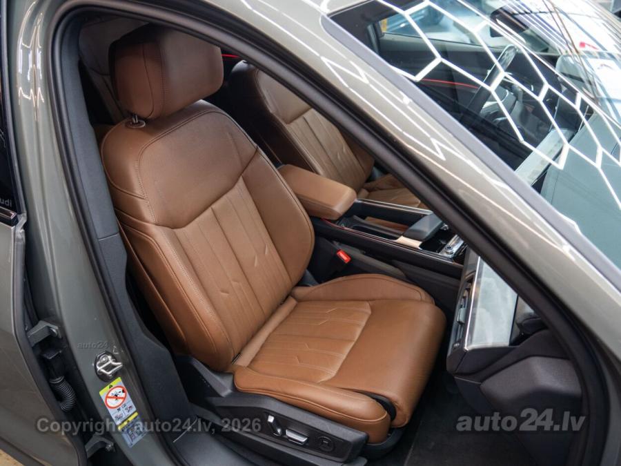 Grey Audi Q8 e-tron 2024 in Tallinn, with an engine capacity of 0.00 L and mileage of 46 thousand km for 71900 €, photo 12 on AUTOMOTO.COM.LV