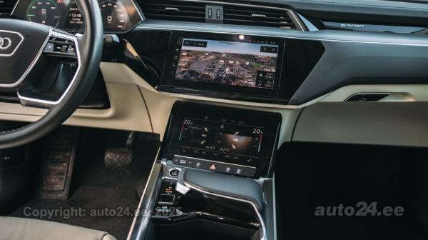 Pelēks Audi Q8 e-tron 2023 Tallina, ar dzinēja tilpumu 0.00 L un nobraukumu 35 tūkst. km par 61500 €, foto 11 vietnē AUTOMOTO.COM.LV