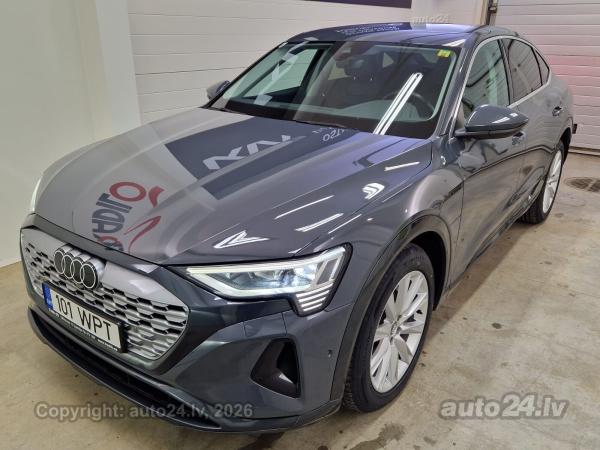 Pelēks Audi Q8 e-tron 2023 Hāpsalu, ar dzinēja tilpumu 0.00 L un nobraukumu 124 tūkst. km par 45000 €, foto 2 vietnē AUTOMOTO.COM.LV