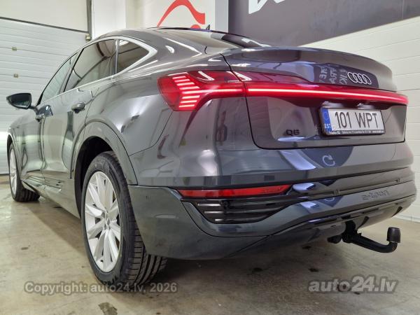Pelēks Audi Q8 e-tron 2023 Hāpsalu, ar dzinēja tilpumu 0.00 L un nobraukumu 124 tūkst. km par 45000 €, foto 7 vietnē AUTOMOTO.COM.LV