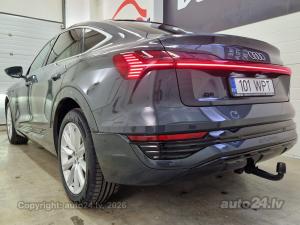 Grey Audi Q8 e-tron 2023 in Haapsalu, with an engine capacity of 0.00 L and mileage of 124 thousand km for 45000 €, photo 8 on AUTOMOTO.COM.LV