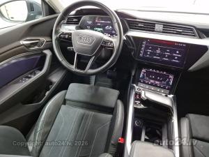 Grey Audi Q8 e-tron 2023 in Haapsalu, with an engine capacity of 0.00 L and mileage of 124 thousand km for 45000 €, photo 12 on AUTOMOTO.COM.LV