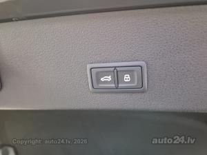 Grey Audi Q8 e-tron 2023 in Haapsalu, with an engine capacity of 0.00 L and mileage of 124 thousand km for 45000 €, photo 25 on AUTOMOTO.COM.LV