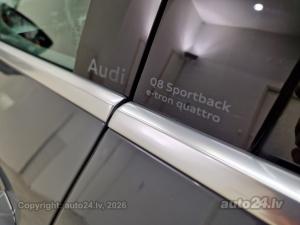 Grey Audi Q8 e-tron 2023 in Haapsalu, with an engine capacity of 0.00 L and mileage of 124 thousand km for 45000 €, photo 28 on AUTOMOTO.COM.LV