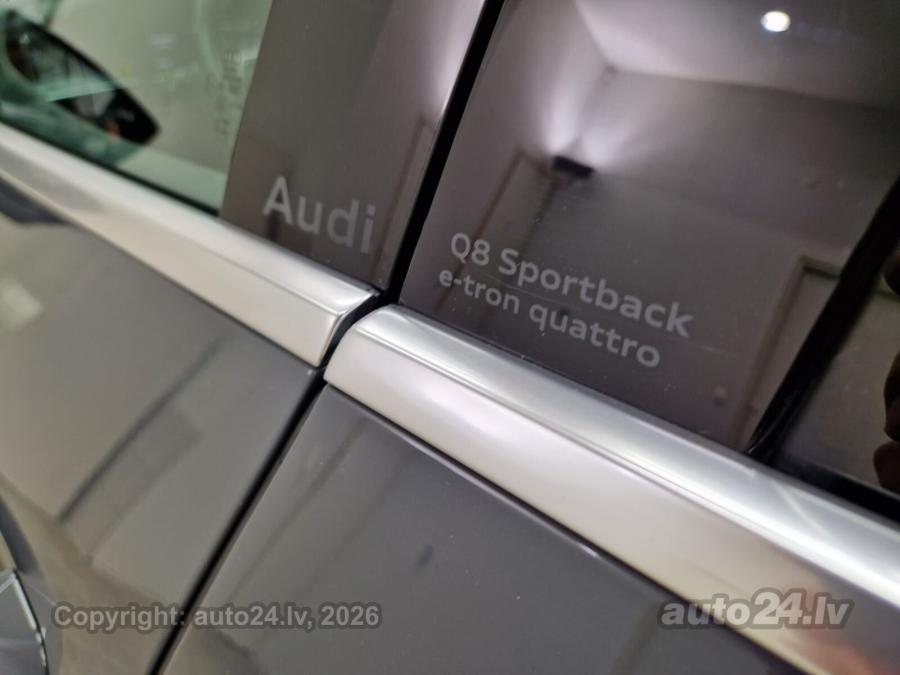Grey Audi Q8 e-tron 2023 in Haapsalu, with an engine capacity of 0.00 L and mileage of 124 thousand km for 45000 €, photo 28 on AUTOMOTO.COM.LV