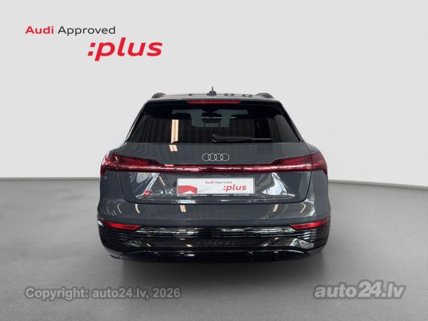 Grey Audi Q8 e-tron 2023 in Tallinn, with an engine capacity of 0.00 L and mileage of 74 thousand km for 52900 €, photo 5 on AUTOMOTO.COM.LV