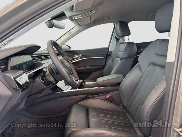 Pelēks Audi Q8 e-tron 2024 Tallina, ar dzinēja tilpumu 0.00 L un nobraukumu 8 tūkst. km par 59900 €, foto 6 vietnē AUTOMOTO.COM.LV