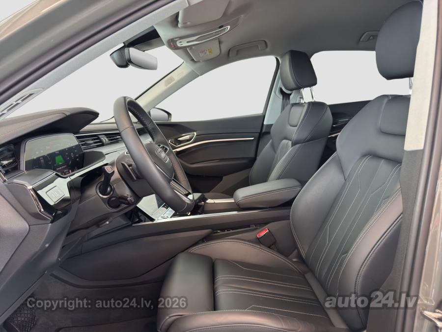 Grey Audi Q8 e-tron 2024 in Tallinn, with an engine capacity of 0.00 L and mileage of 8 thousand km for 59900 €, photo 7 on AUTOMOTO.COM.LV
