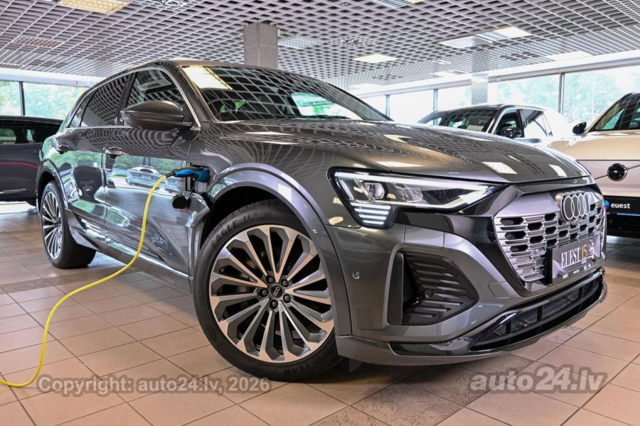 Grey Audi Q8 e-tron 2023 in Tallinn, with an engine capacity of 0.00 L and mileage of 70 thousand km for 51990 €, photo 1 on AUTOMOTO.COM.LV