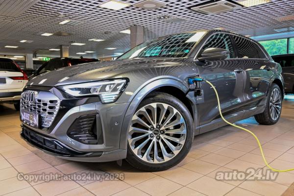Ауди Q8 e-tron 2023 в Таллин на AUTOMOTO.COM.LV Серый Ауди Q8 e-tron 2023 в Таллин, объемом двигателя 0.00 л и пробегом 70 тыс. км за 51990 €, фото 3 на AUTOMOTO.COM.LV