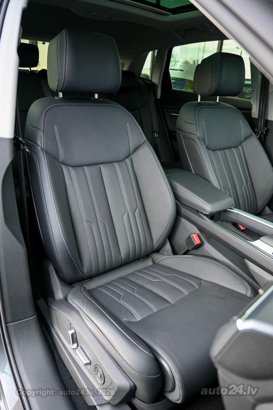 Grey Audi Q8 e-tron 2023 in Tallinn, with an engine capacity of 0.00 L and mileage of 70 thousand km for 51990 €, photo 10 on AUTOMOTO.COM.LV
