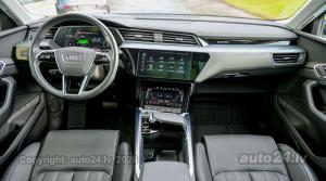 Grey Audi Q8 e-tron 2023 in Tallinn, with an engine capacity of 0.00 L and mileage of 70 thousand km for 51990 €, photo 18 on AUTOMOTO.COM.LV