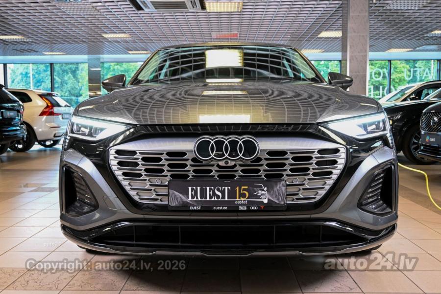 Grey Audi Q8 e-tron 2023 in Tallinn, with an engine capacity of 0.00 L and mileage of 70 thousand km for 51990 €, photo 19 on AUTOMOTO.COM.LV