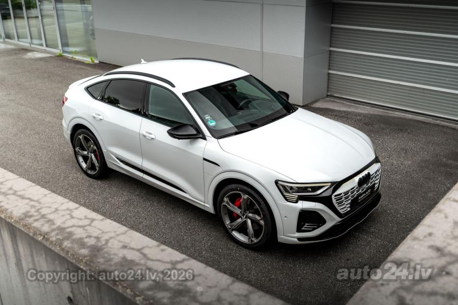 Balts Audi Q8 e-tron 2023 Tartu, ar dzinēja tilpumu 0.00 L un nobraukumu 70 tūkst. km par 49900 €, foto 10 vietnē AUTOMOTO.COM.LV