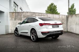 Balts Audi Q8 e-tron 2023 Tartu, ar dzinēja tilpumu 0.00 L un nobraukumu 70 tūkst. km par 49900 €, foto 16 vietnē AUTOMOTO.COM.LV