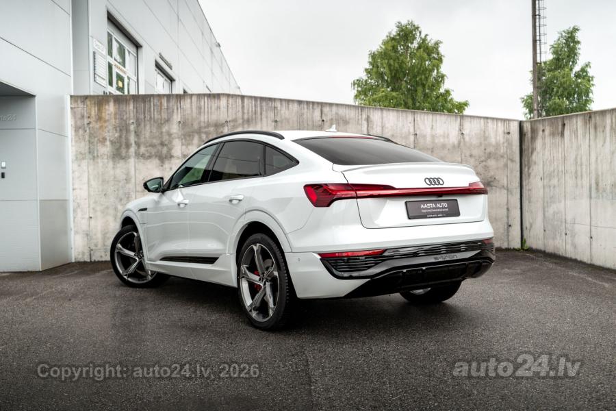 Balts Audi Q8 e-tron 2023 Tartu, ar dzinēja tilpumu 0.00 L un nobraukumu 70 tūkst. km par 49900 €, foto 16 vietnē AUTOMOTO.COM.LV
