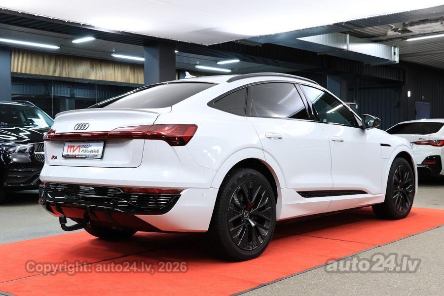 Белый Ауди Q8 e-tron 2023 в Таллин, объемом двигателя 0.00 л и пробегом 49 тыс. км за 53995 €, фото 4 на AUTOMOTO.COM.LV