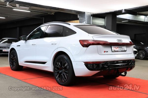 White Audi Q8 e-tron 2023 in Tallinn, with an engine capacity of 0.00 L and mileage of 49 thousand km for 53995 €, photo 5 on AUTOMOTO.COM.LV