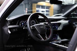 Белый Ауди Q8 e-tron 2023 в Таллин, объемом двигателя 0.00 л и пробегом 49 тыс. км за 53995 €, фото 15 на AUTOMOTO.COM.LV