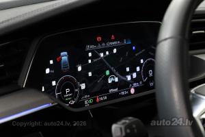 Белый Ауди Q8 e-tron 2023 в Таллин, объемом двигателя 0.00 л и пробегом 49 тыс. км за 53995 €, фото 18 на AUTOMOTO.COM.LV